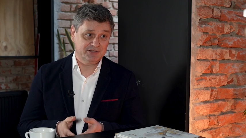 „Ilustrací Máje a Kytice jsem se bál.“ Výtvarník Martin Augustín o ...